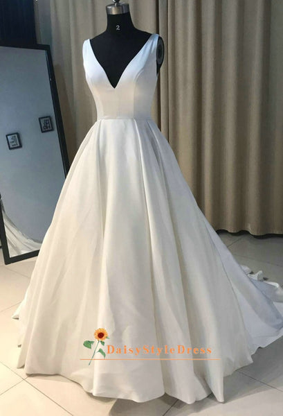 Simple Ball Gown V-neckline Wedding Dress – daisystyledress